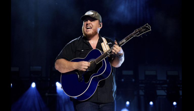Luke Combs Net Worth, Age, Height, Weight, Family, Bio/Wiki.