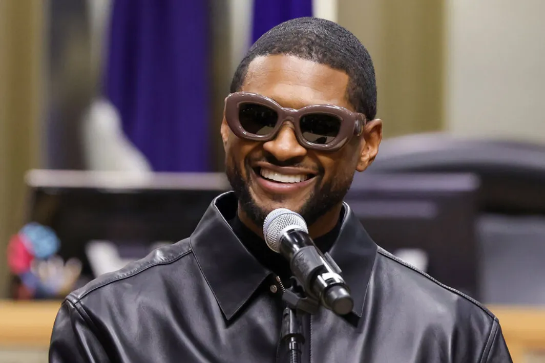 Usher Age, Height, Weight, Net Worth, Career, And Full Bio - Info Top Bio