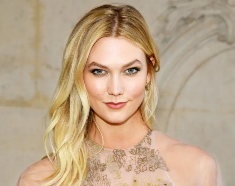 Karlie Kloss Height, Age, Net Worth, Weight, Career And Full Bio - Info Top Bio