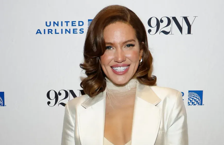 Brynn Whitfield Ethnicity, Height, Weight, Net Worth, Age, Career And ...