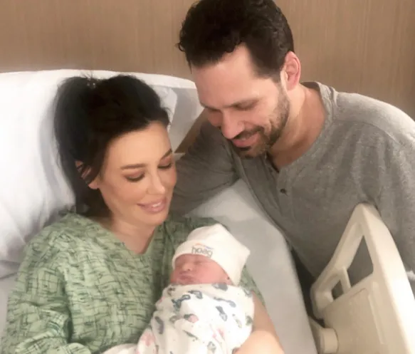 Leslie Lopez Husband, Age, Height, Weight, Net Worth, Career, And More ...