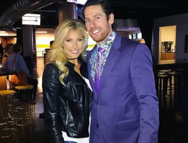 Melanie Collins NFL Husband, Height, Weight, Net Worth, Age, Career And ...