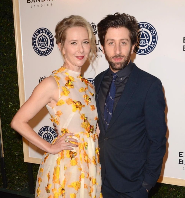 Simon Helberg Wife, Age, Height, Weight, Career, Net Worth, And More ...