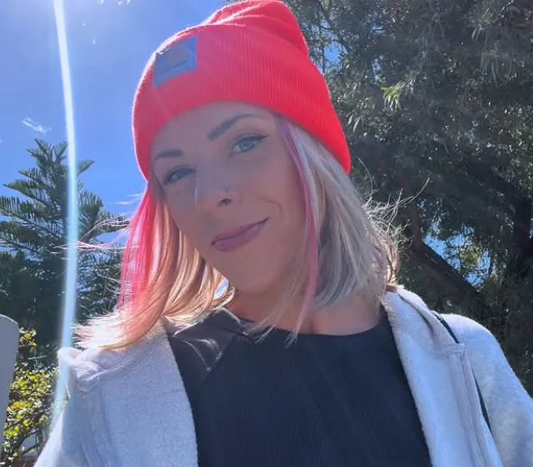 Taylor Acorn Age, Height, Weight, Net Worth, Career, And More - Info ...