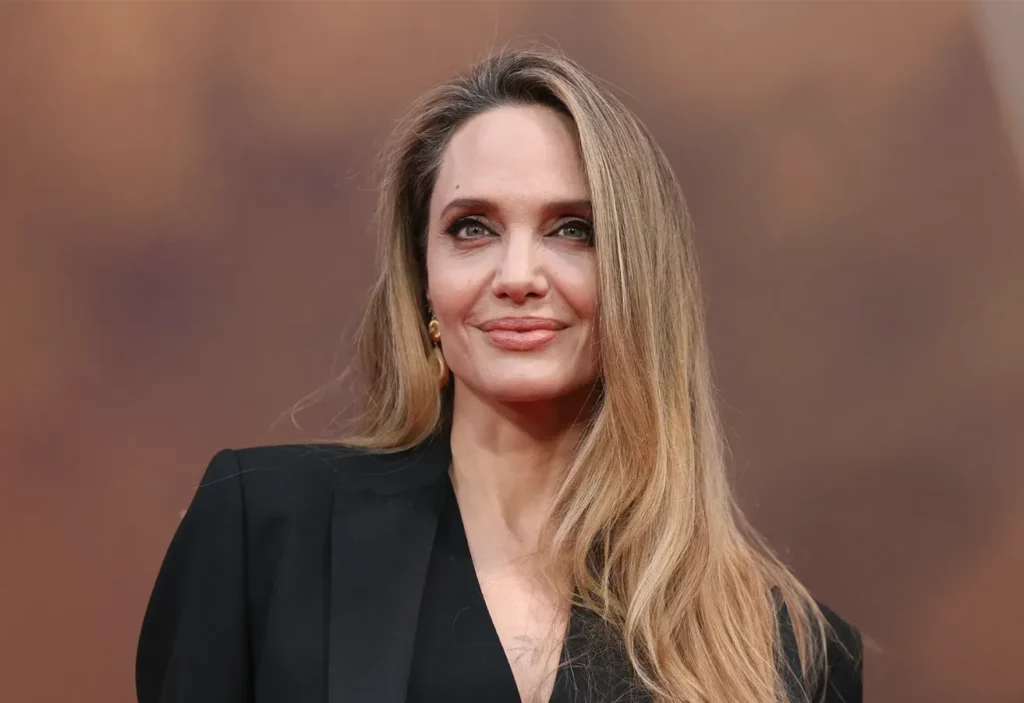 Angelina Jolie Height, Age, Weight, Net Worth, Career And Full Bio ...