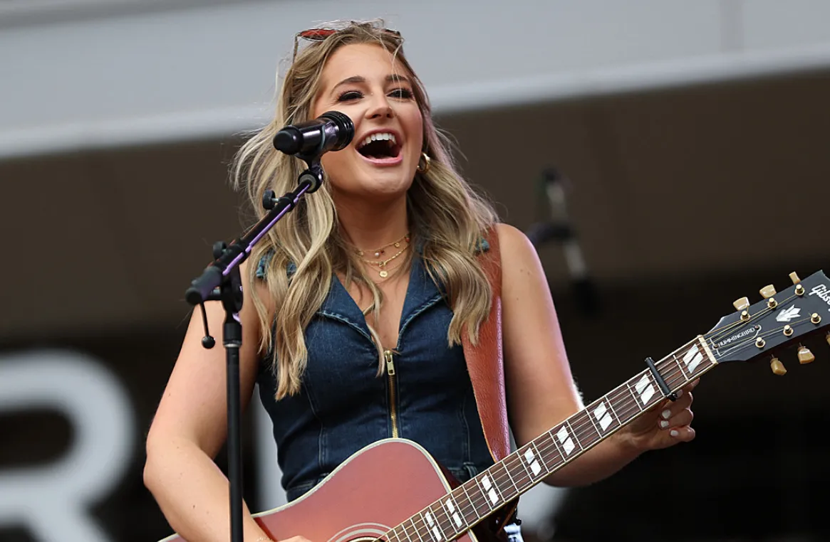 Erin Kinsey Age, Biography, Career, Net Worth, Lifestyle & More - Info Top Bio