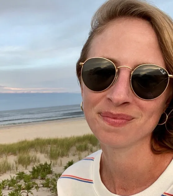 Maura Gillespie Age: Biography, Career, Lifestyle, and Net Worth - Info ...