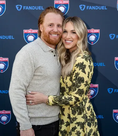 Justin Turner's Wife: Inside the Life of a Baseball Star's Partner ...