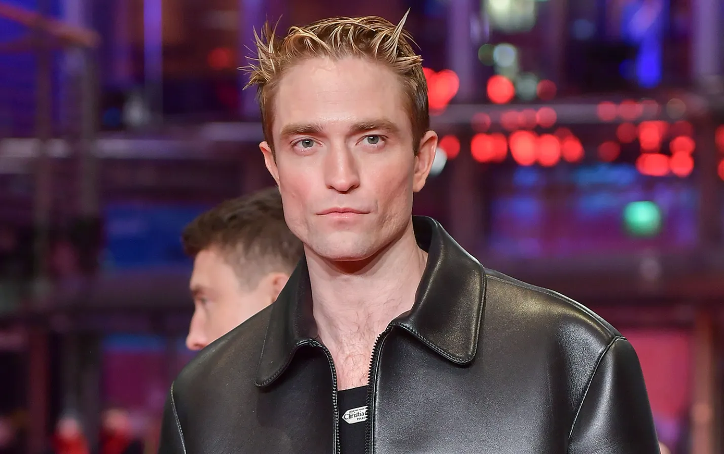 Robert Pattinson Height, Weight, Age, Net Worth, Career, And Full Bio ...