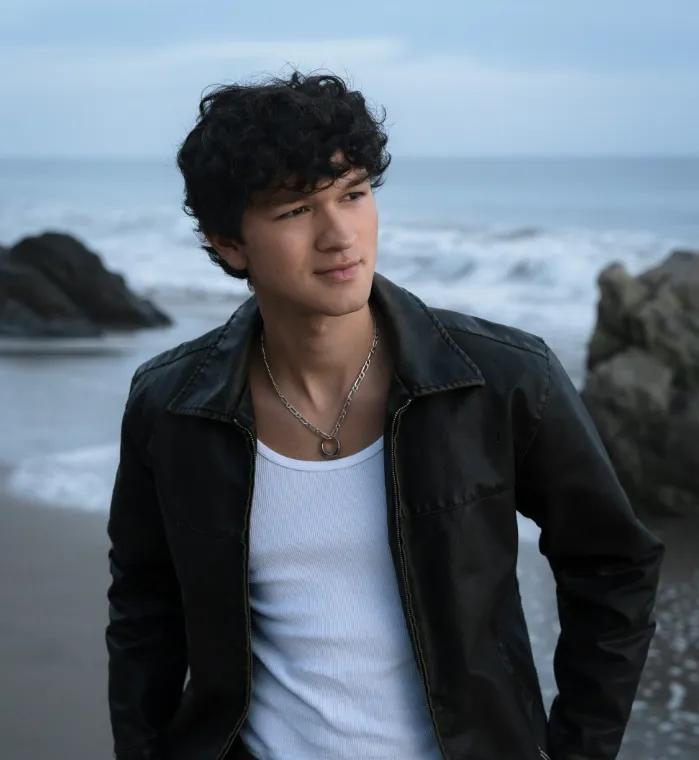 Charlie Bushnell Height: Everything You Need to Know About the Rising ...