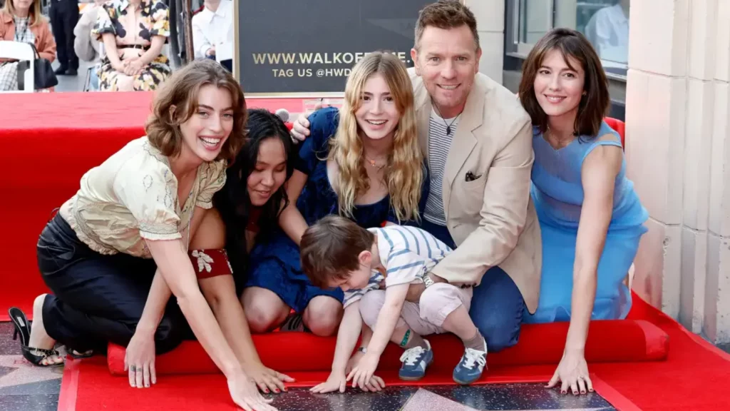 Mary Elizabeth Winstead Height, Weight, Age, Net Worth, Career, And ...