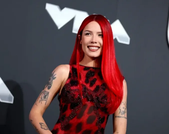 Halsey Height: Age, Biography, Net Worth, Career, Lifestyle & More ...